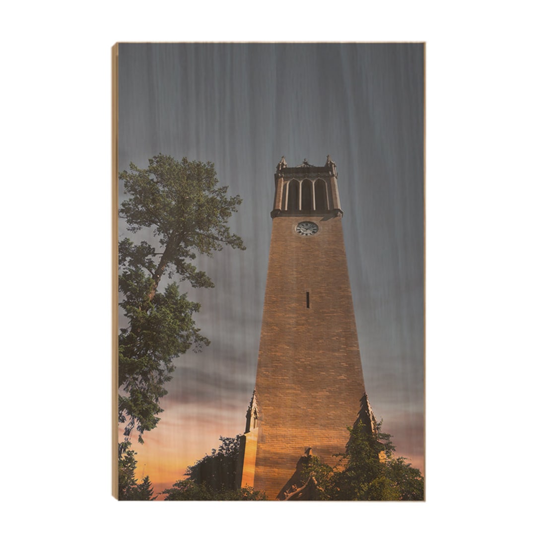 Iowa State Cyclones | Twilight Stanton Carillon Bell Tower | ISU Campus ...