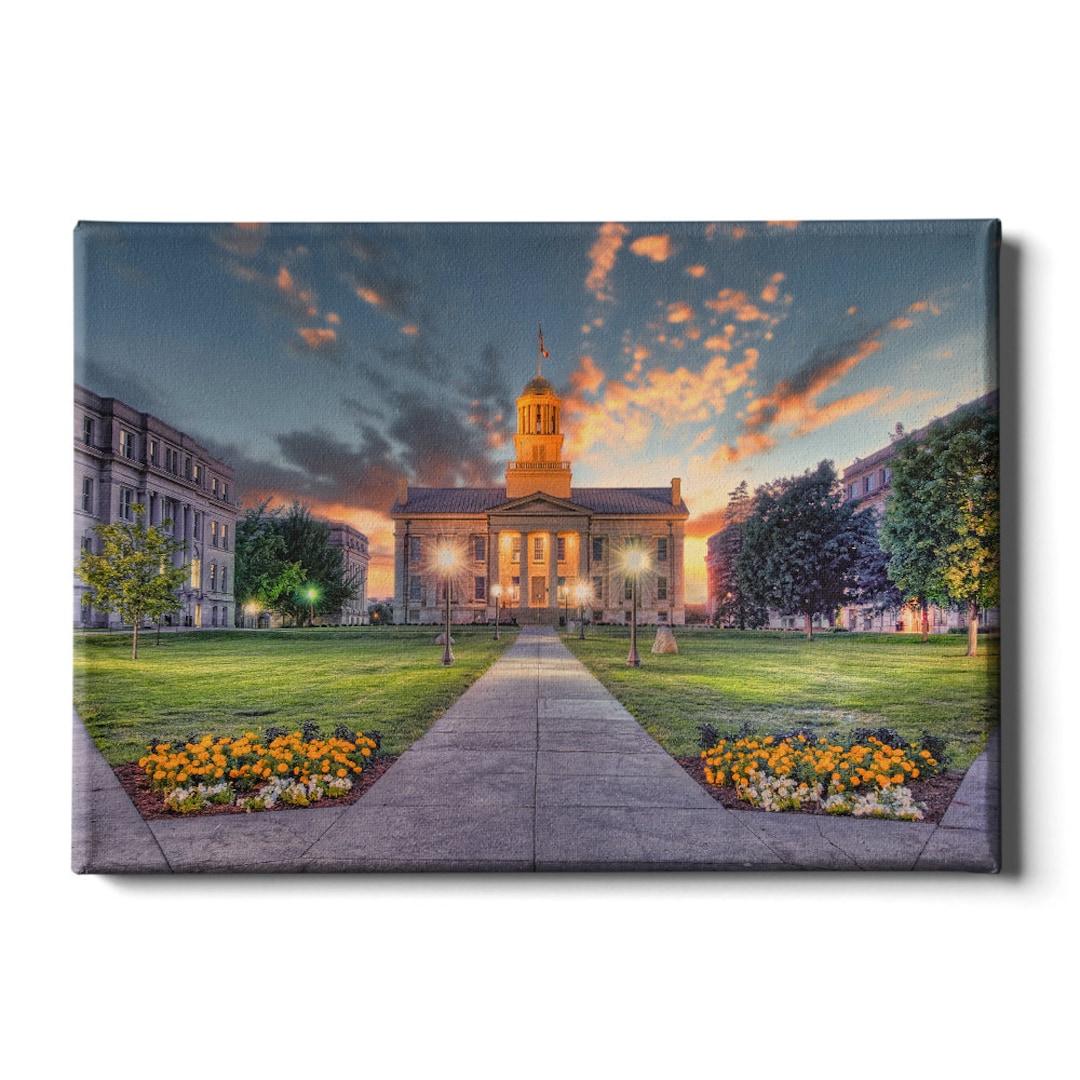 Iowa Hawkeyes | Pentacrest Sunset | University of Iowa | Hawkeyes ...