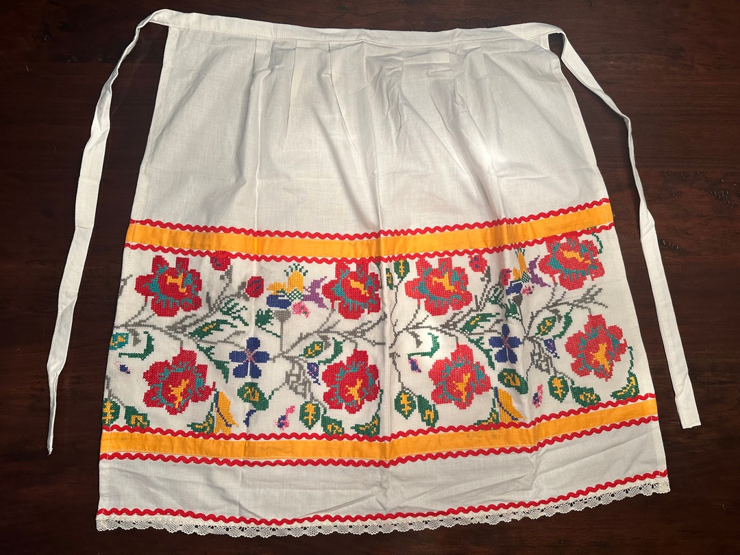 Vintage Ukrainian Apron Traditional Embroidery Ukrainian Handmade Apron ...