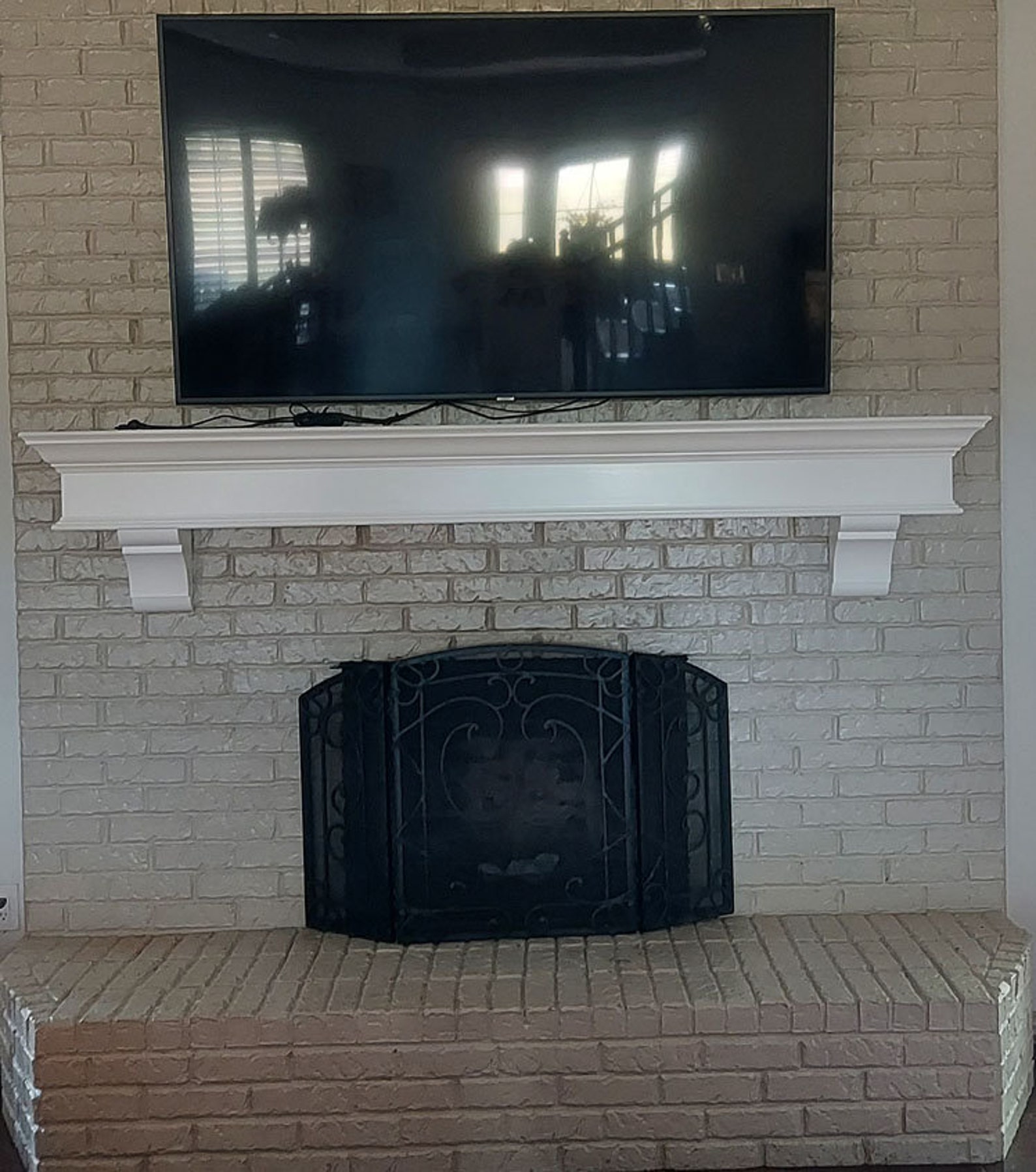 Custom Fireplace Mantel With Corbels: Rustic White Oak Floating Shelf ...