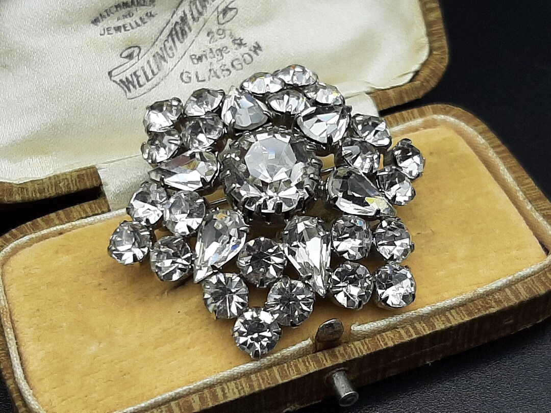 Vintage 1930s - 40s Domed Star Paste Brooch - Etsy