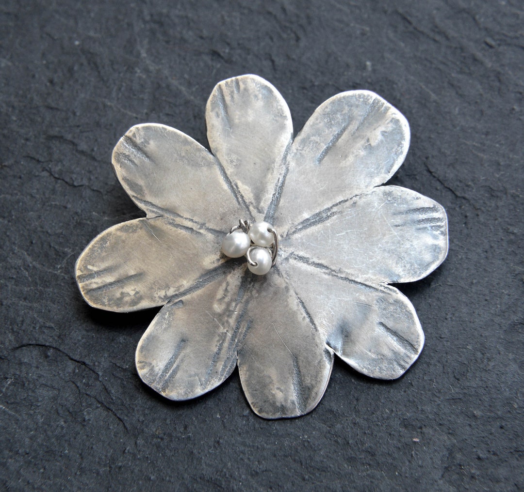 Contemporary Brooch Timeless Elegance Boucher Brooch Seed - Etsy