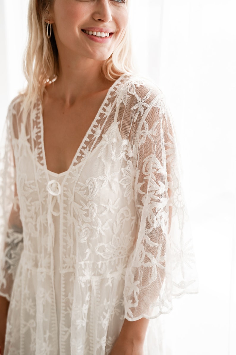Bridal Lace Robe // Bridal Party Robes// Bridal Shower Gifts// - Etsy