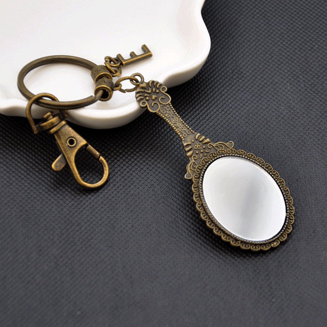 Traditional Chinese Handheld Mirror Keychain, Mirror Keychain ...