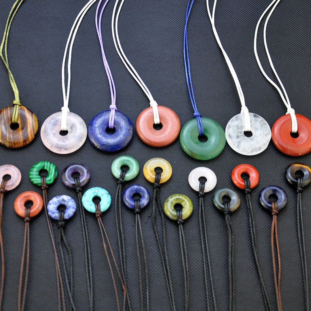 Crystal Gemstone Donut Cord Necklace， Adjustable Cord String Natural ...