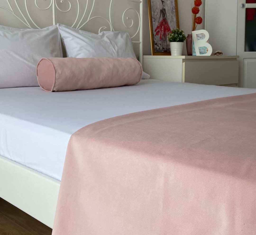 Pink Velvet Bed Runners for Bedrooms, All Sizes Hotel Bed Runners ...