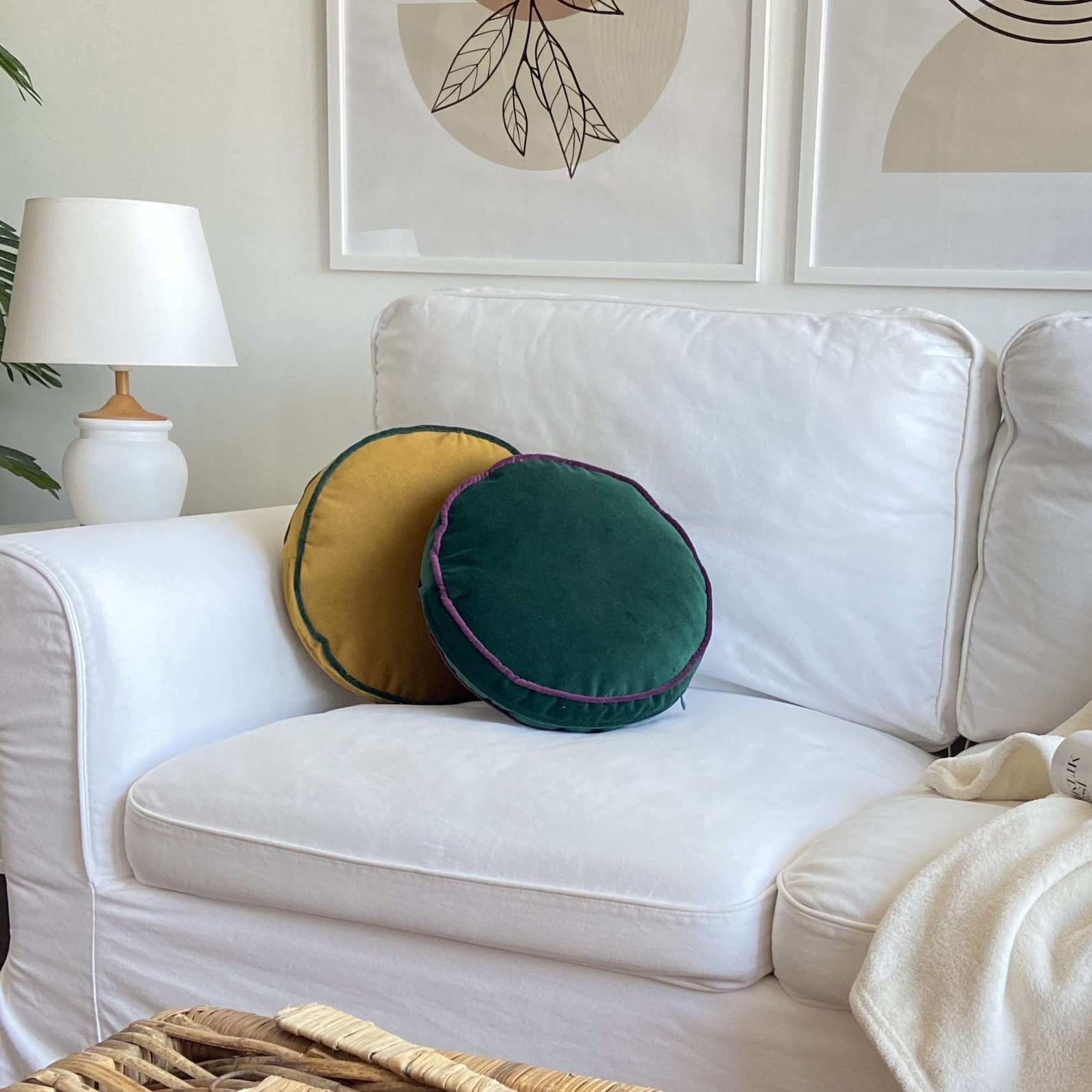 Round Pillows, 30 Color Pillows, Cover and Insert, Customizable Piping ...