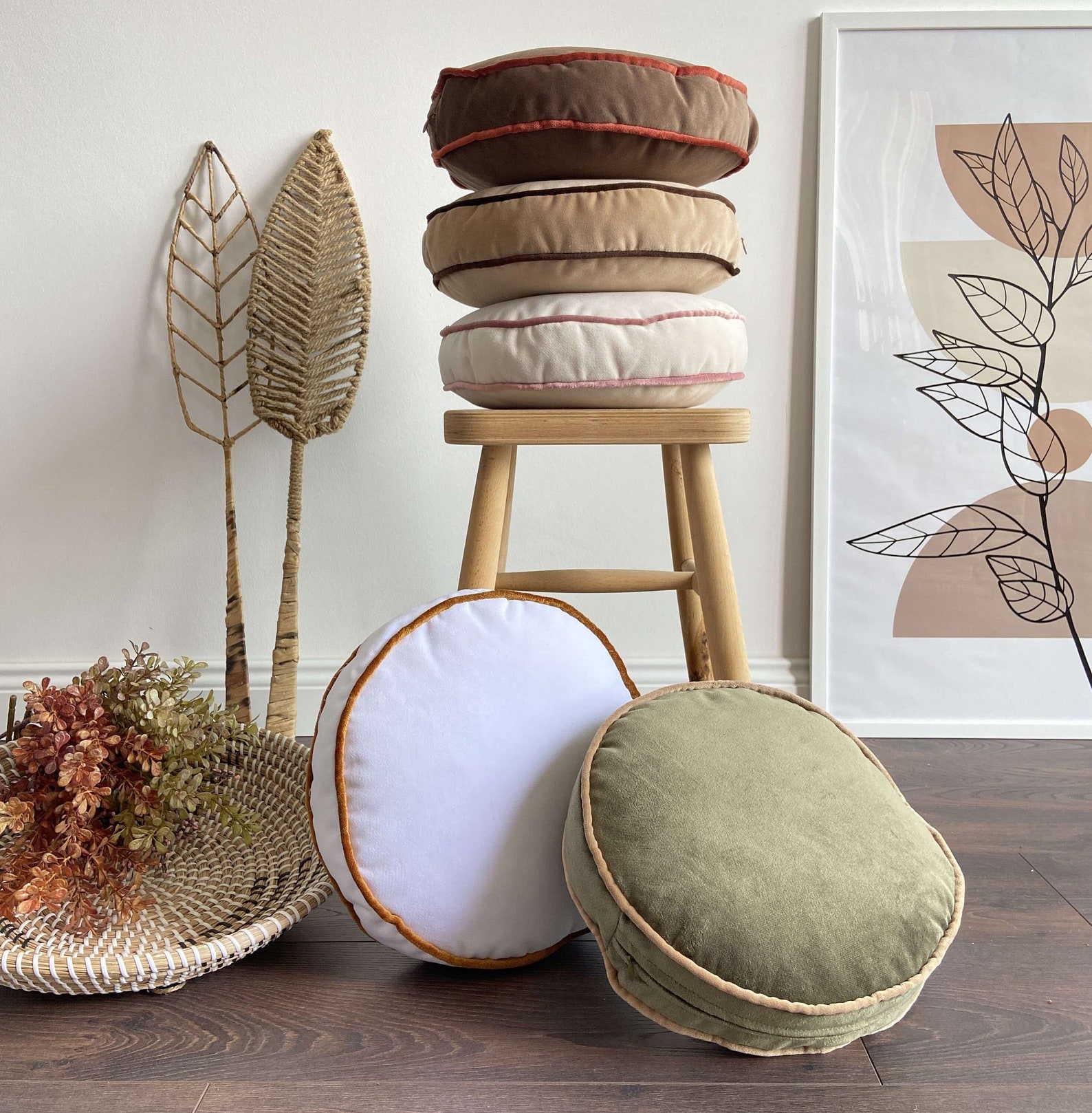 Round Pillows, 30 Color Pillows, Cover and Insert, Customizable Piping ...