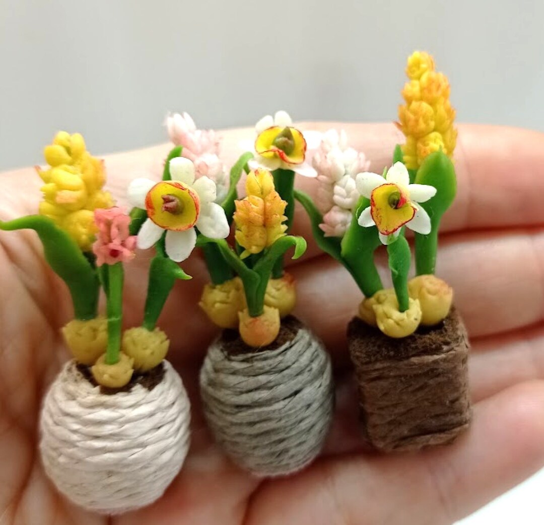 Miniature Daffodil & Hyacinth Vase: Polymer Clay Dollhouse Flowers - Etsy
