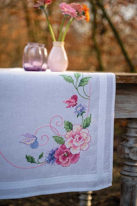 DIY Printed Table Runner Kit flowers and - Etsy