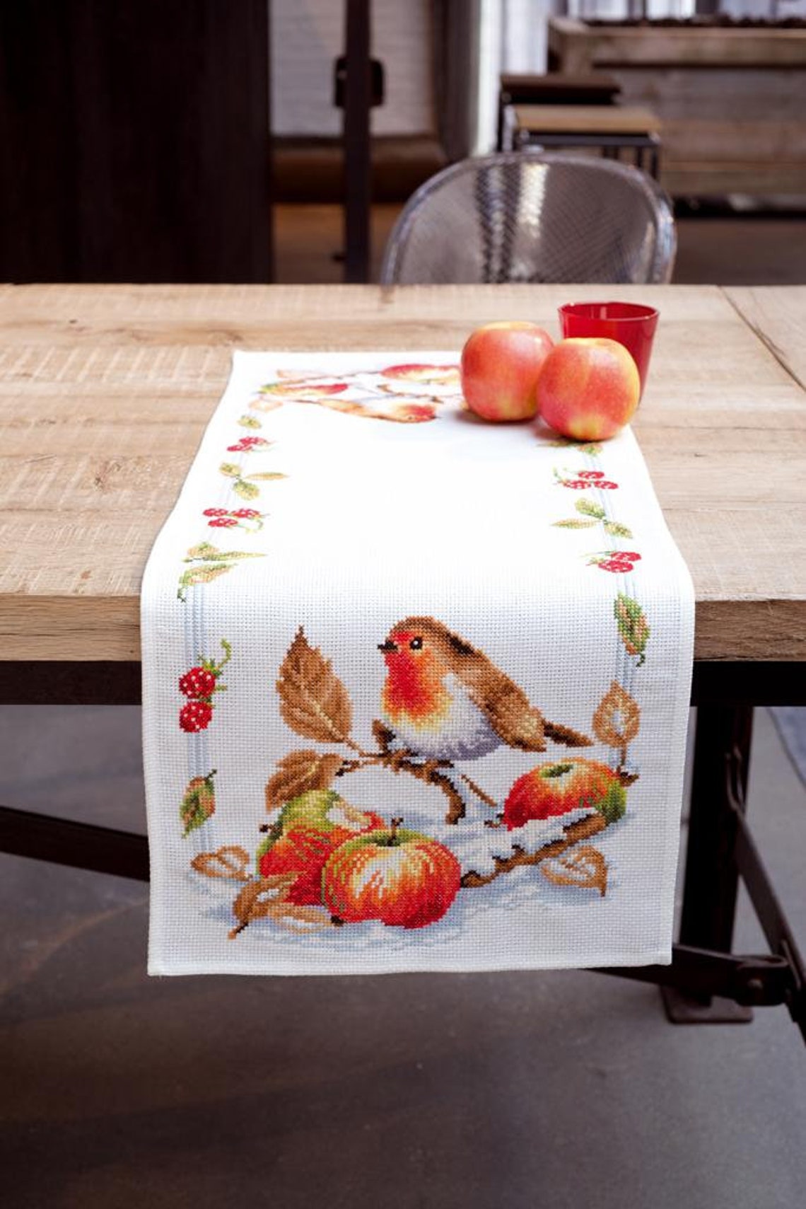DIY Aida Table Runner Kit robin Redbreast With - Etsy