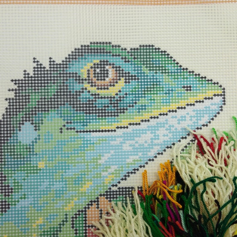 DIY Needlepoint Pillow Kit lizard Tapestry - Etsy