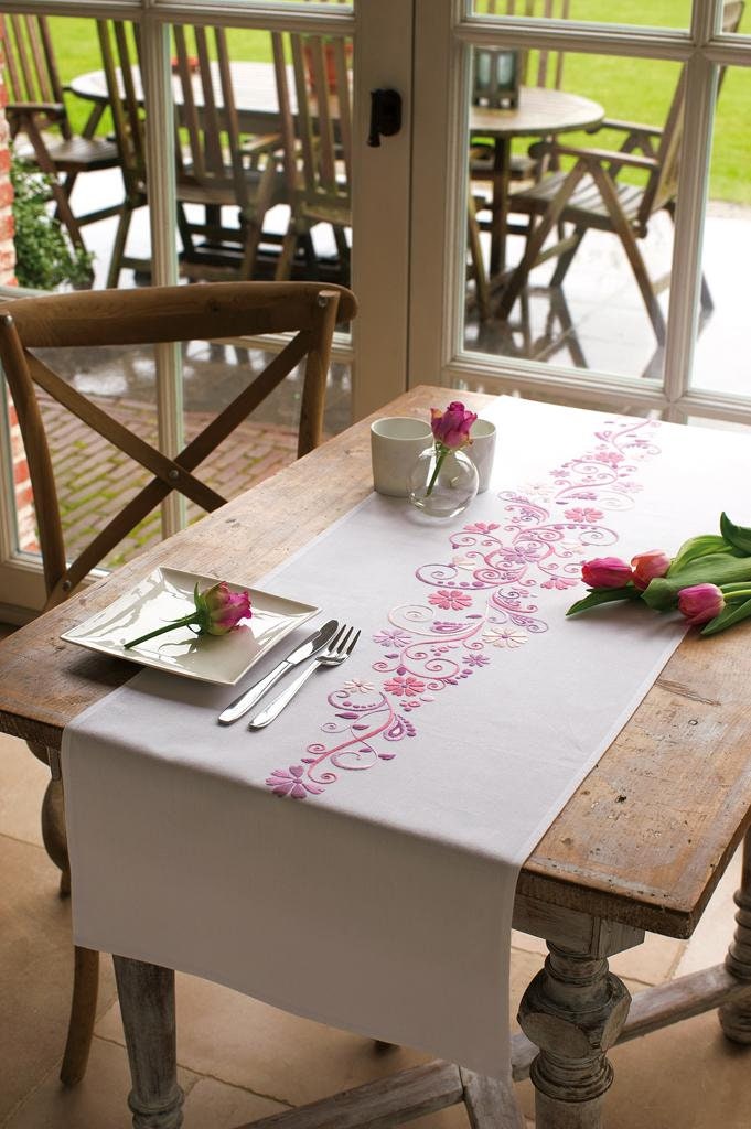 DIY Printed Table Runner Kit swirls & Flowers - Etsy