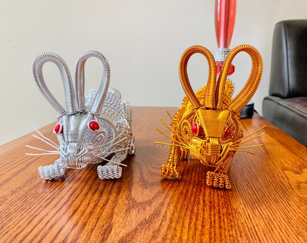 Rabbits Wire Figure, Handmade Wire Sculpture, Modern Wire Art Statue ...