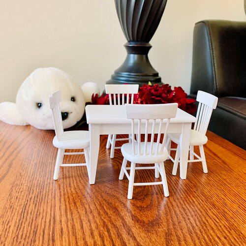 Miniature Round Dining Table and Chairs Dollhouse Dining Set - Etsy