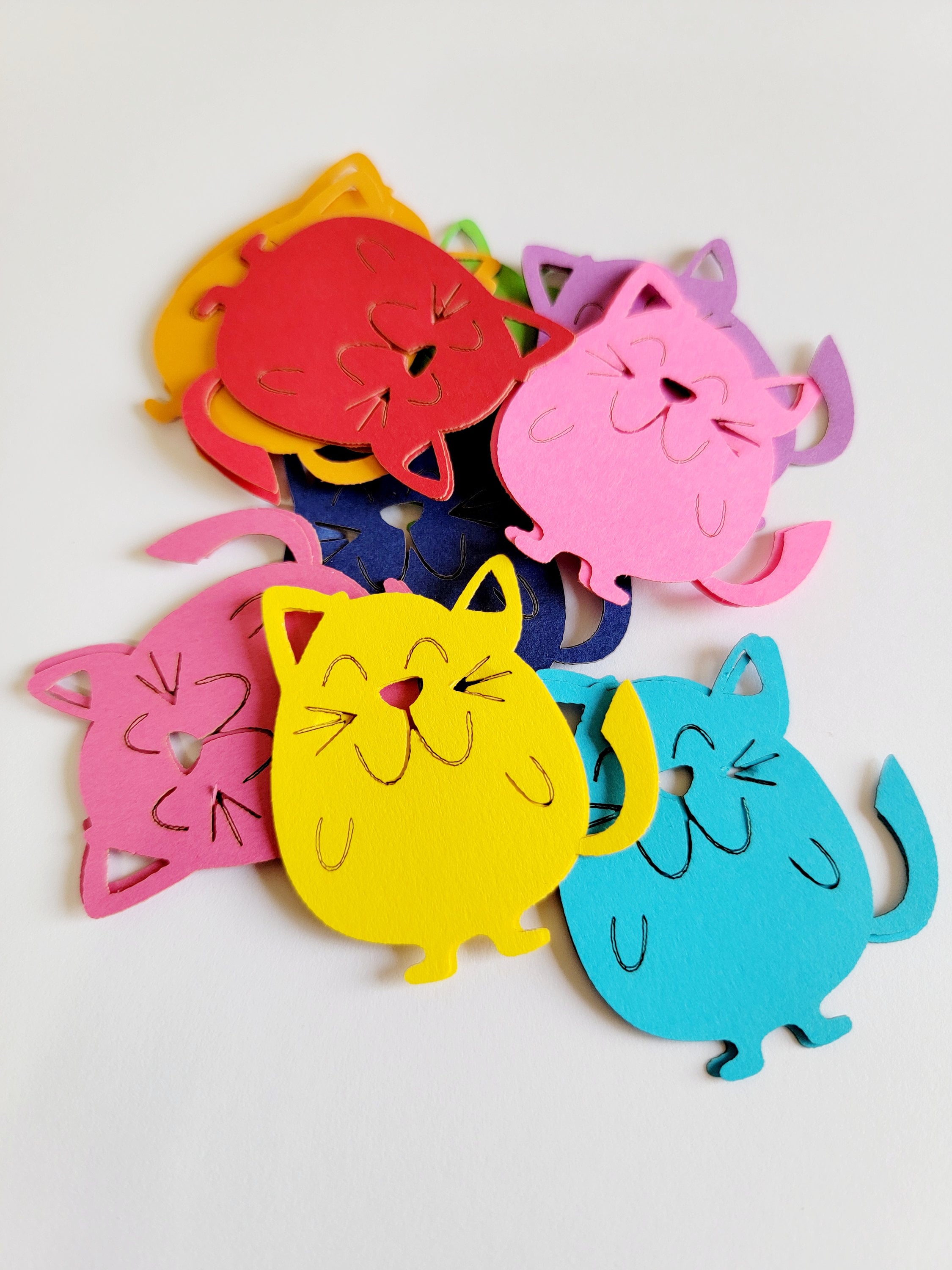 Cat Die Cut Outs ( Animal Shelter, Decoupage, Collages, Confetti, Scrap ...