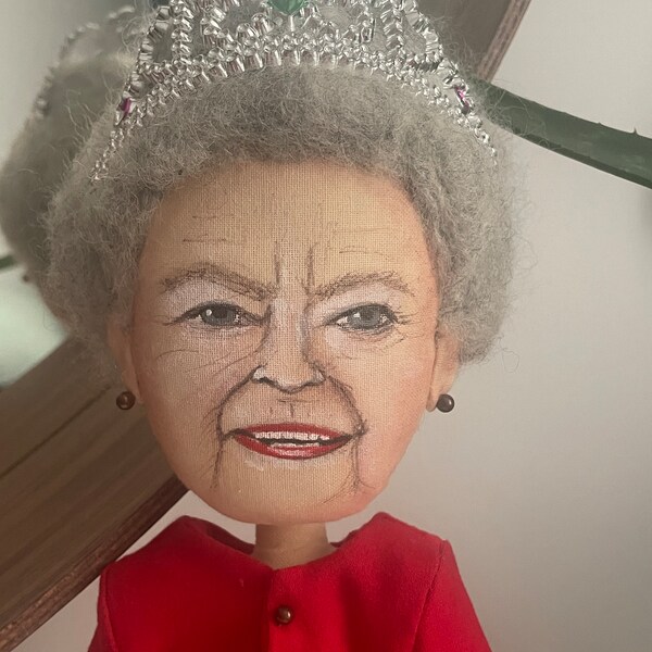 Queen Elizabeth Doll - Etsy