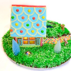 Easter Gingerbread House - Etsy