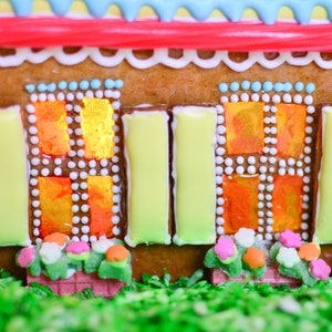Easter Gingerbread House - Etsy
