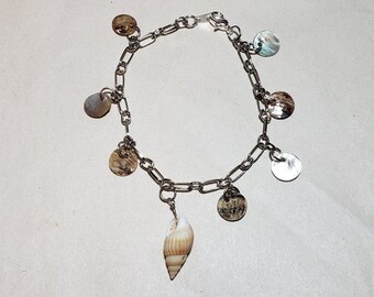 Shell charm bracelet | Etsy