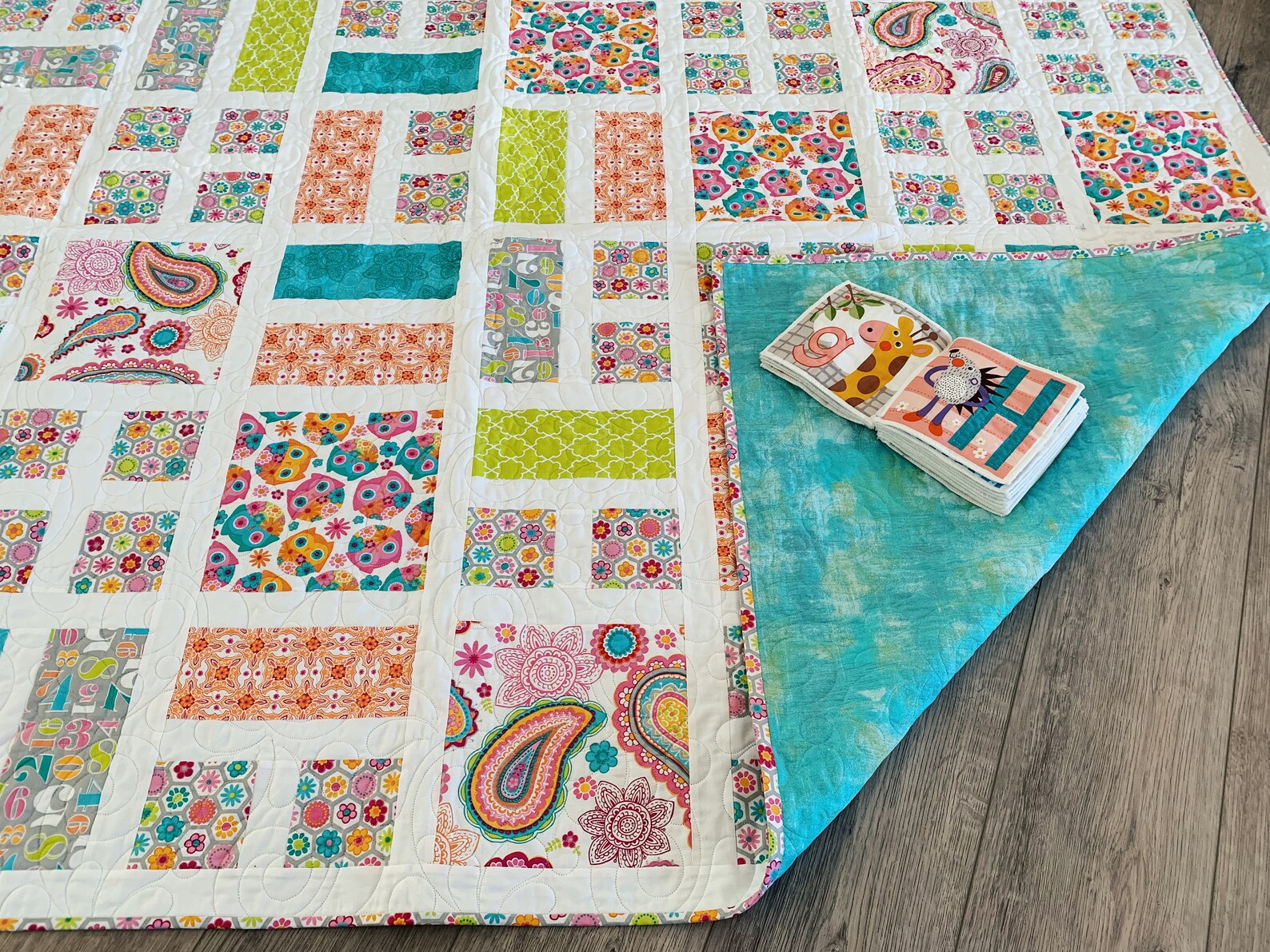 Modern Spring Patterns Twin Bed Quilt - Etsy Canada