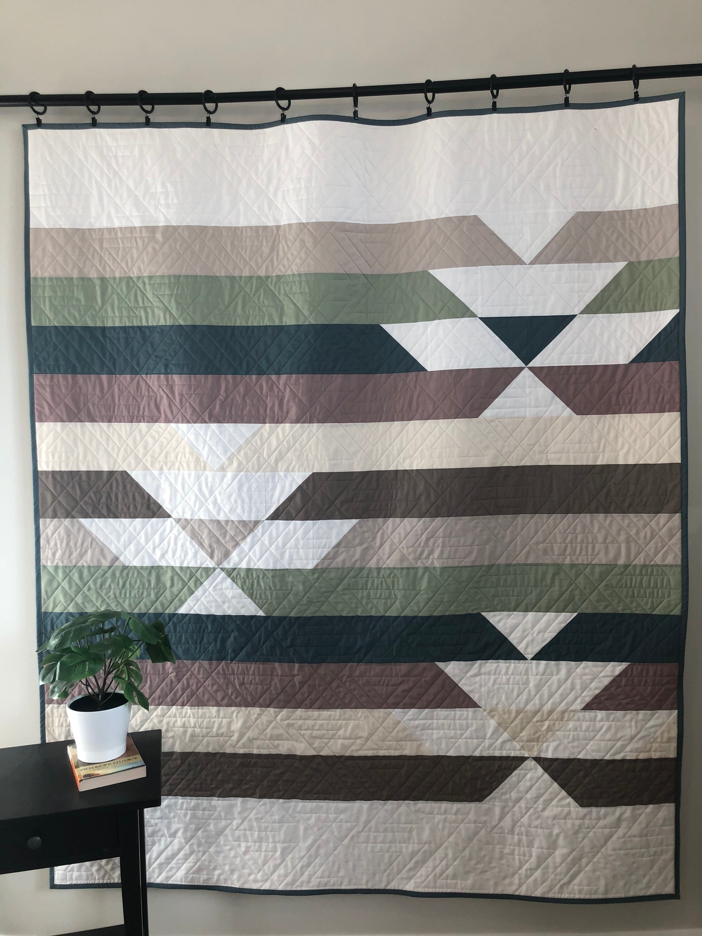 Modern Geometric West Hawk Lap Quilt / Blanket - Etsy