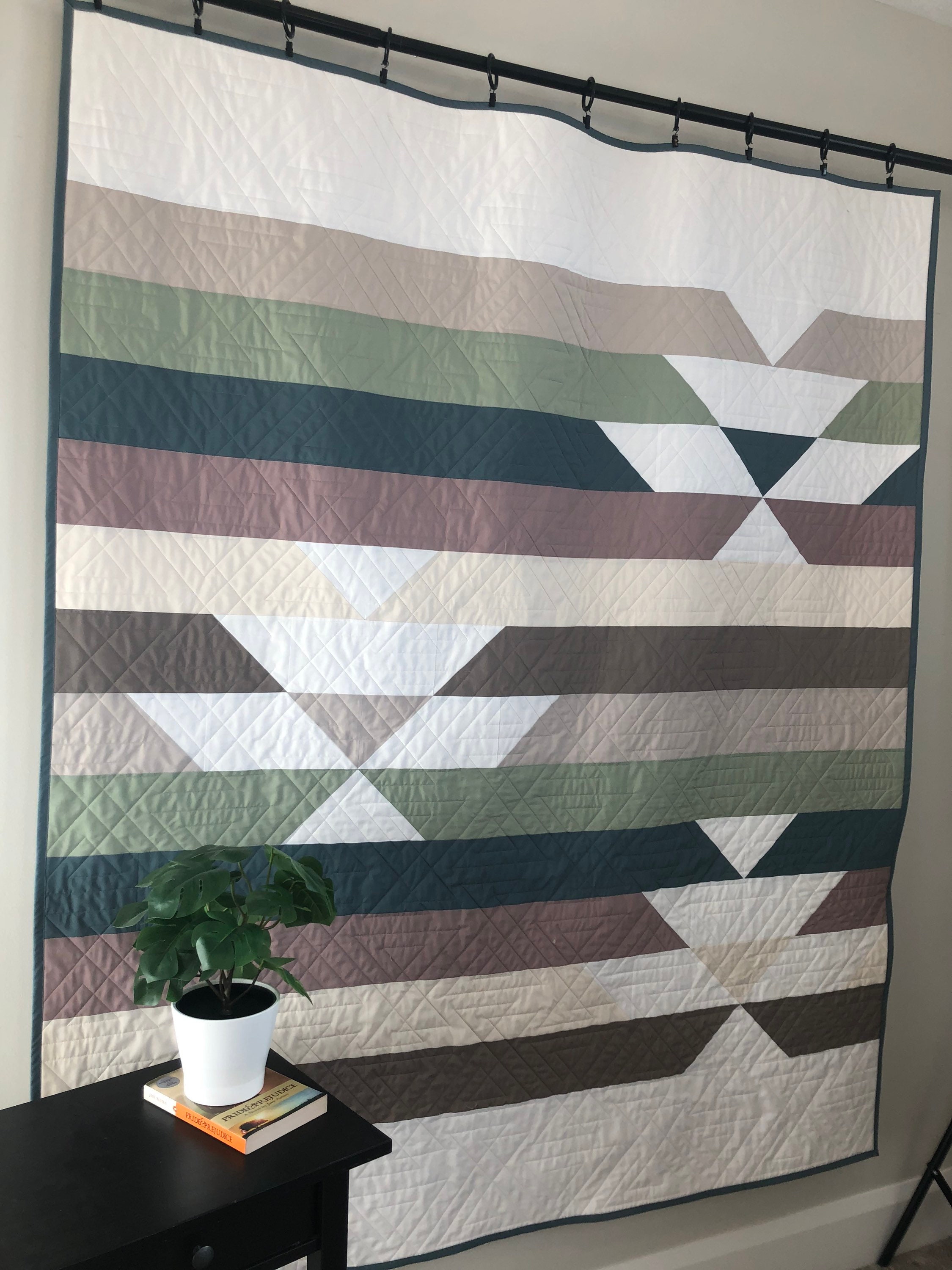 Modern Geometric West Hawk Lap Quilt / Blanket - Etsy