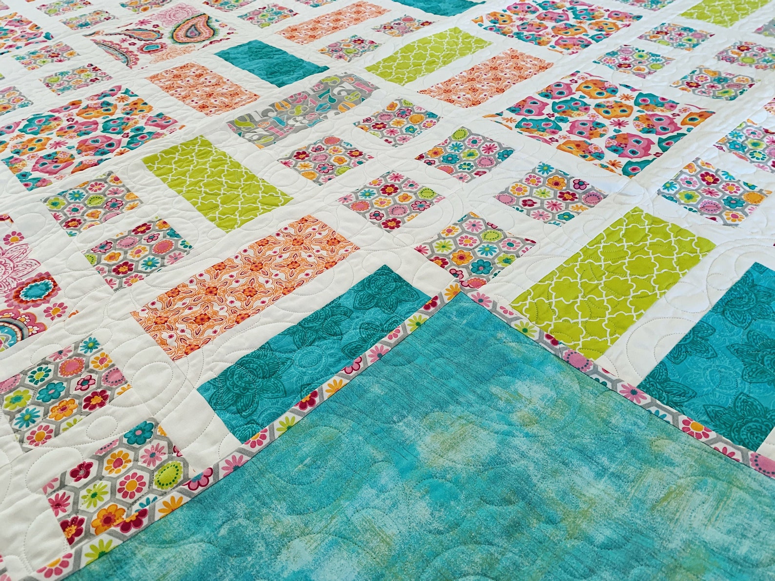 Modern Spring Patterns Twin Bed Quilt - Etsy Canada
