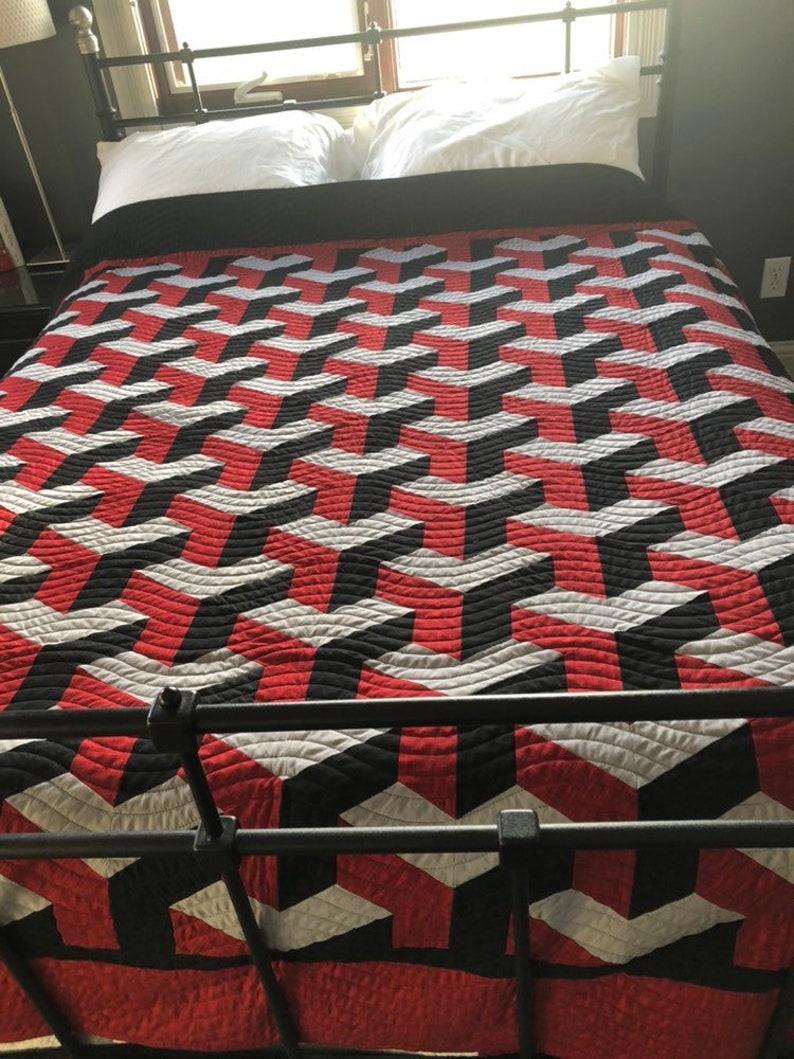Modern 3D Geometric Red, Black & Grey Bed Quilt - Etsy