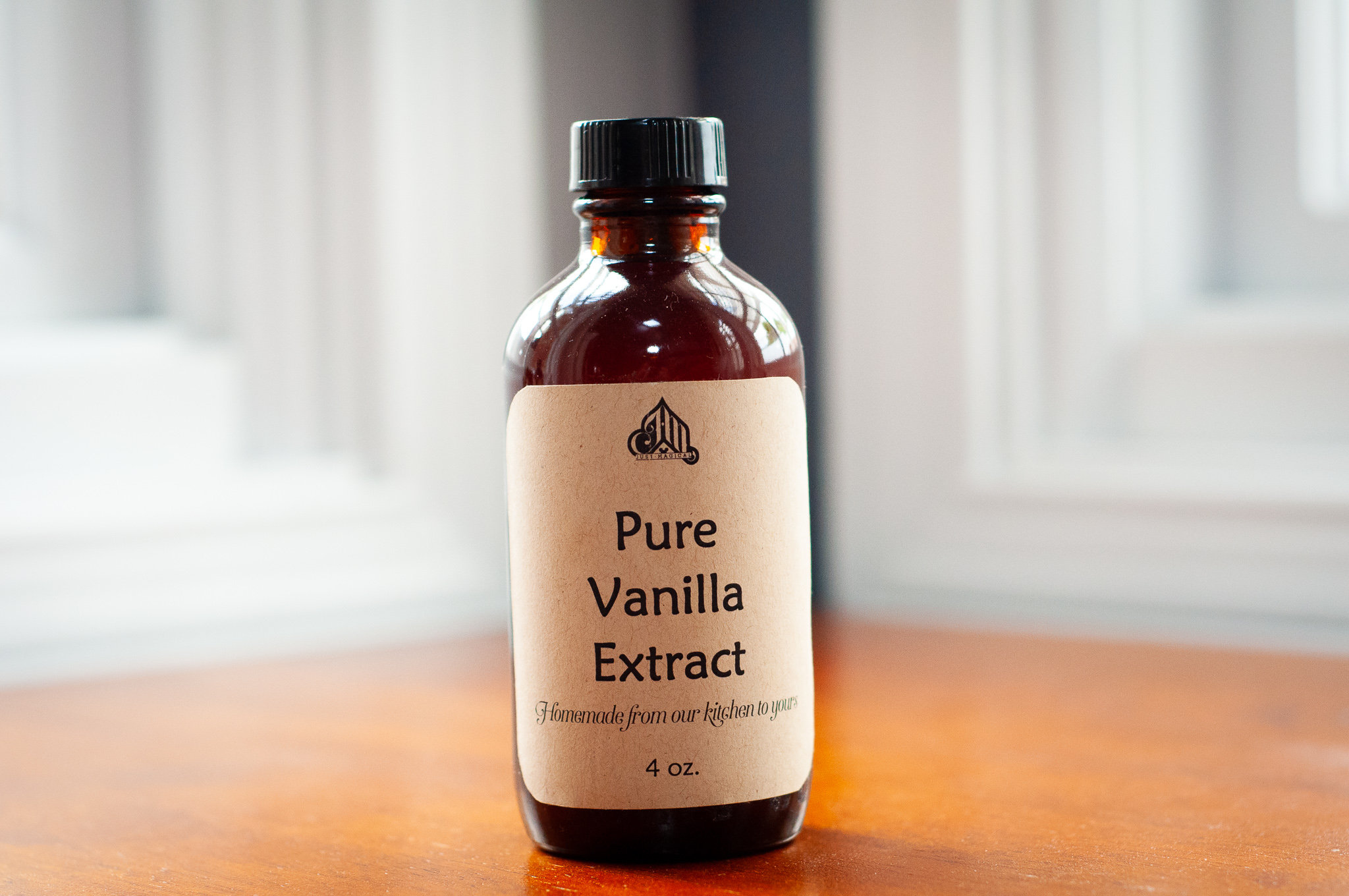 Pure Vanilla Extract Regular and Bourbon Vanilla Extract Set of 2 in 4 ...