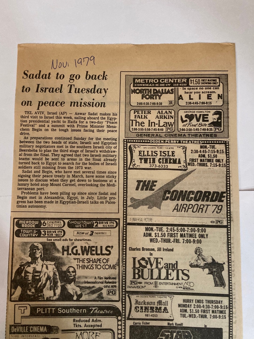 1/4 Page of a 1979 Newspaper Page of Movie Listings star Wars,grease ...