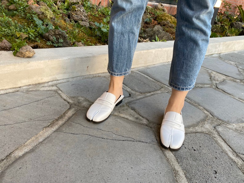 Handmade Women Leather Tabi Loafer Blofer Mule Flat Shoes in White - Etsy