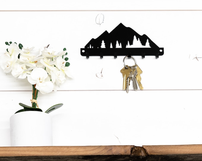 Nature Wildlife Theme Key Holder Mountain and Forest Metal Hook Calm ...