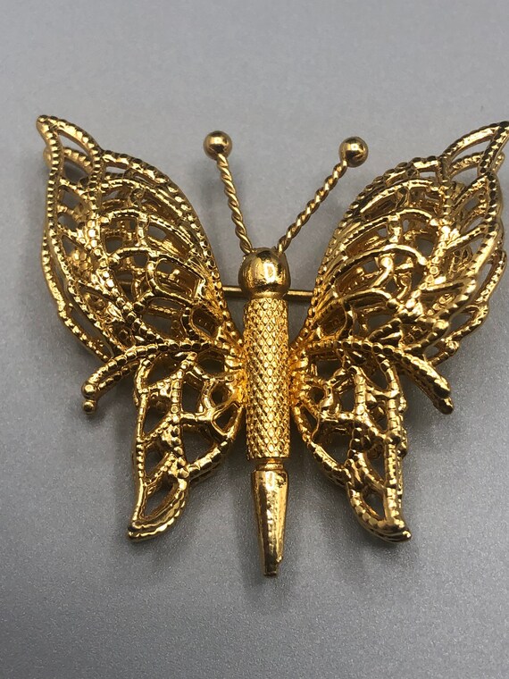 monet butterfly brooch gold - Gem
