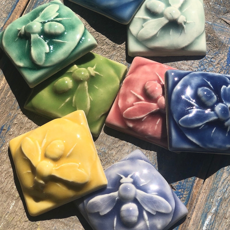 Bee Tile - Etsy