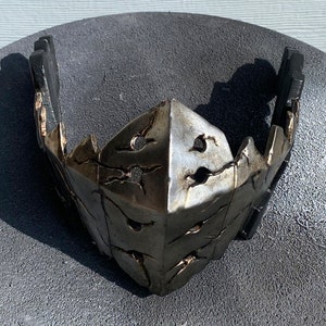 Deku's Face Shield (battle Damaged) - Etsy