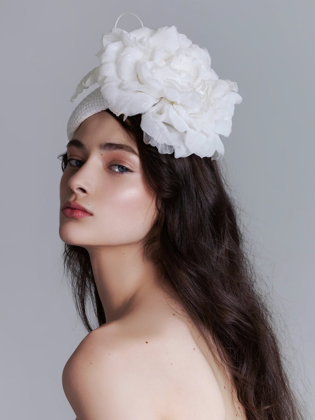 Ivory Elegant Fascinator Hat for the Weddings. Bridal Hat With Silk ...