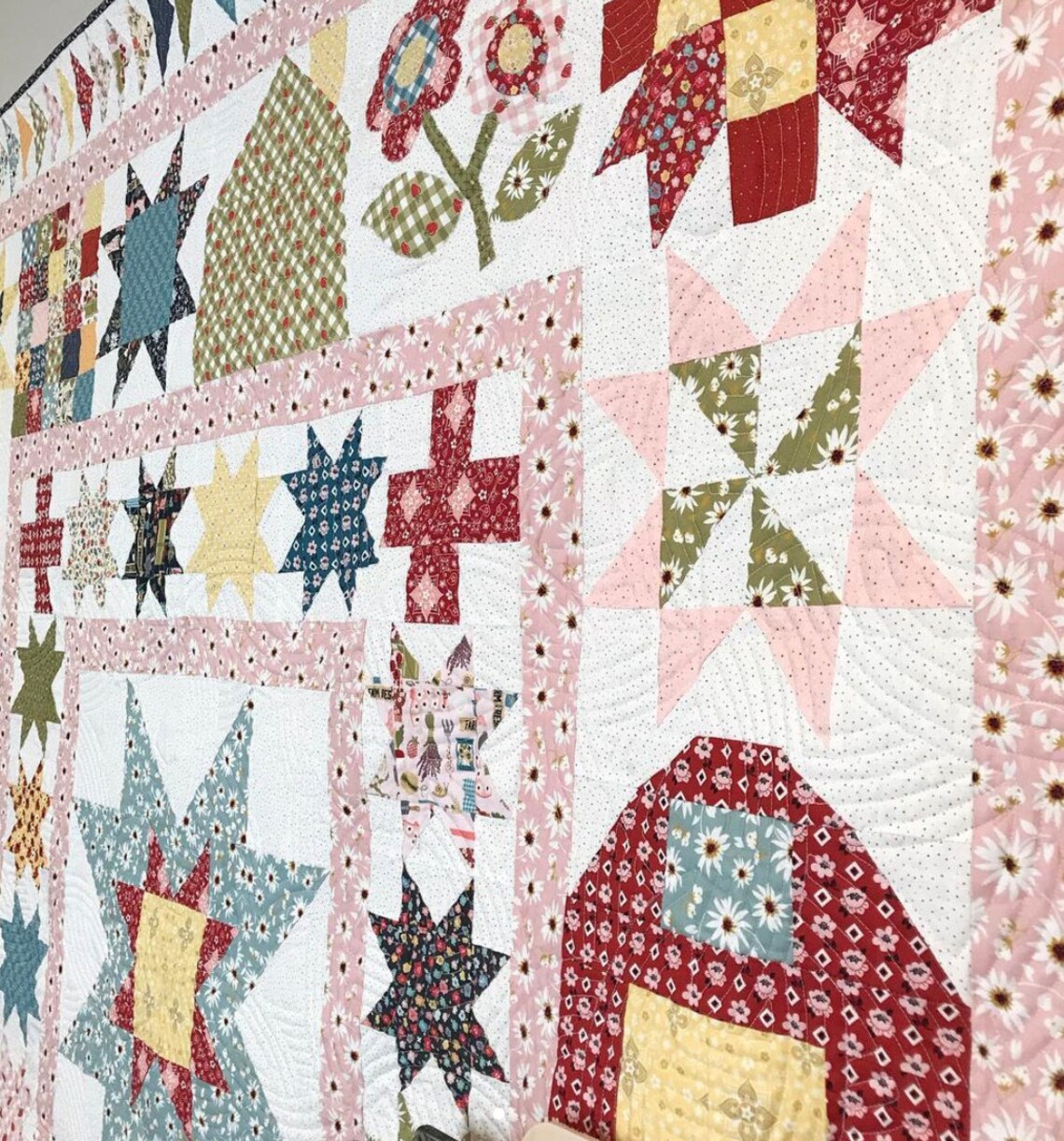 Amazing Grace Quilt Kit Featuring Farm Girls Unite by Lori - Etsy