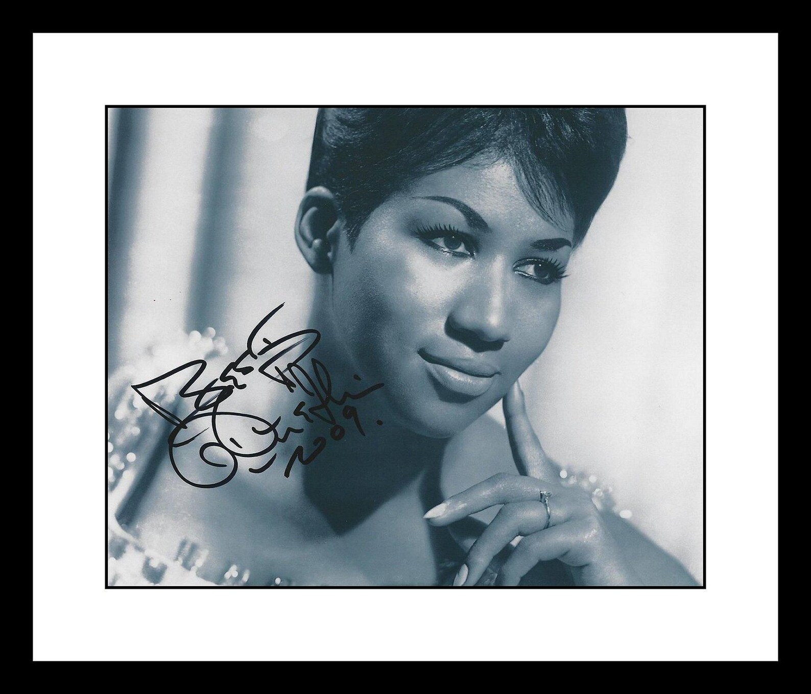 Ultra Rare - Aretha Franklin - Music Legend - Authentic Hand Signed ...