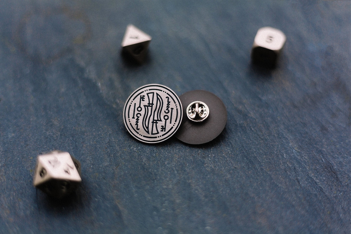 Rogue Class Enamel Pin / Rogue D&D Enamel Pin / Rogue RPG - Etsy