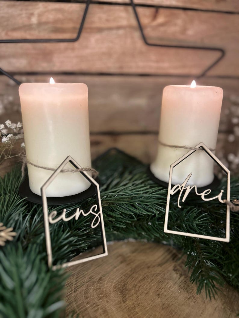 Set of Advent Wreath Numbers in a Wooden House - Christmas Wreath ...