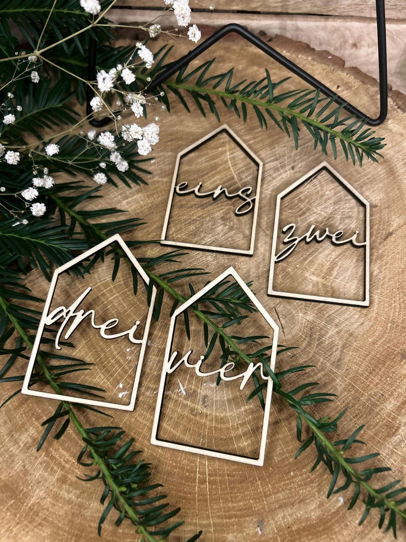 Set of Advent Wreath Numbers in a Wooden House - Christmas Wreath ...