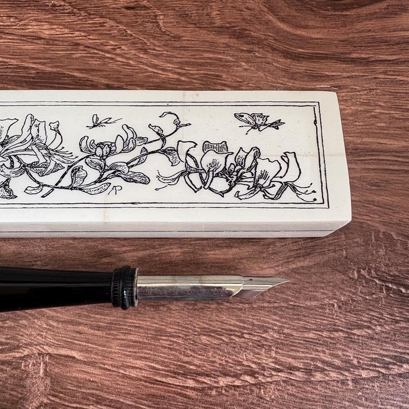 Art Nouveau Flowering Vine Bone Pen Box With Nib Pen, Vintage Style ...