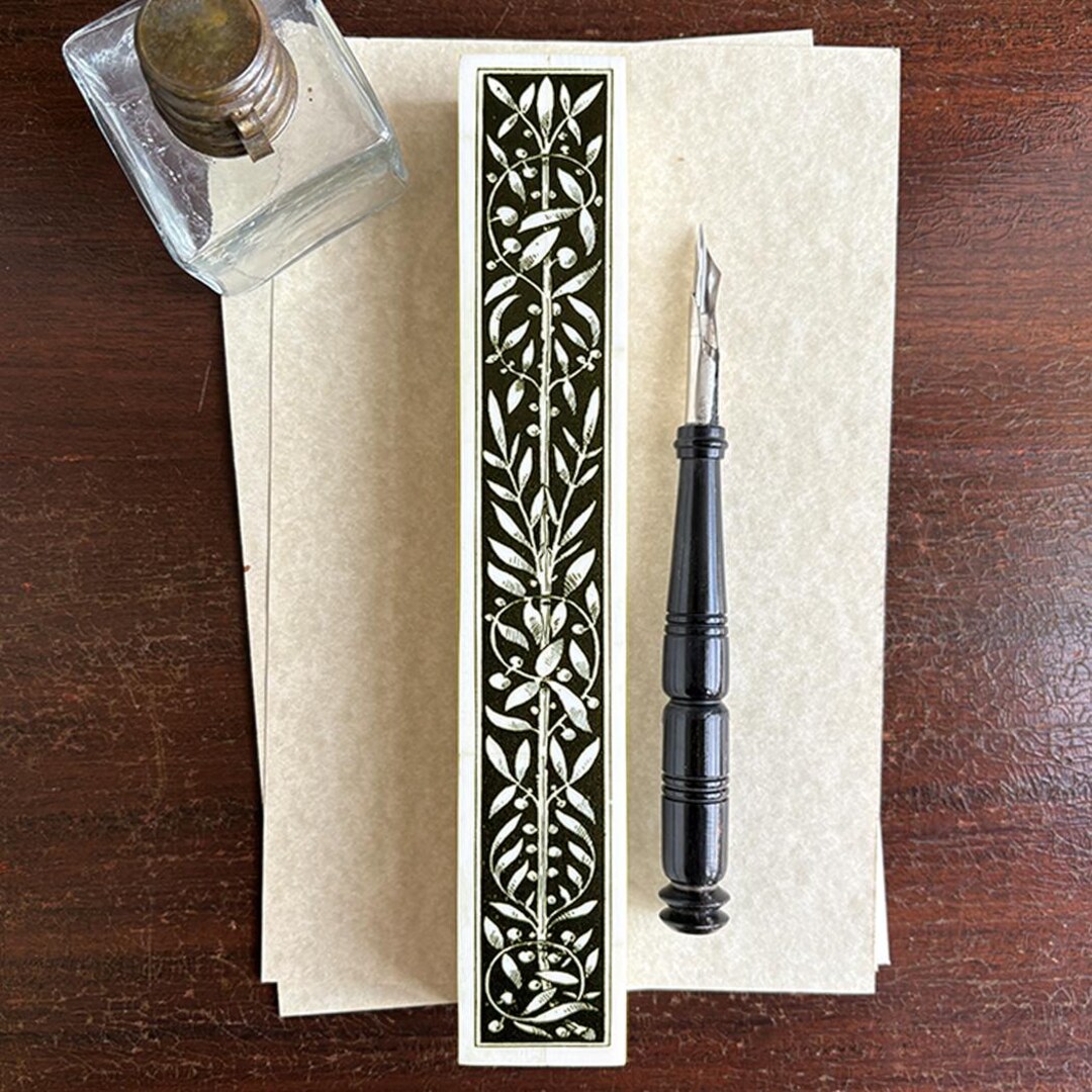 Vintage Style Bone Pen Box With Black Horn Nib Pen, Leaf and Berry ...