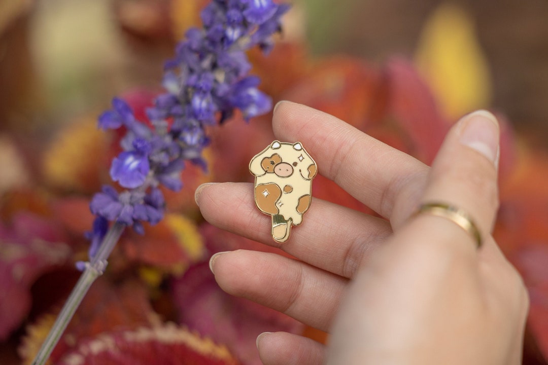 Moosicle ⊹ Hard Enamel Pin | Gold Plating Pins | MADE WITH LOVE - Etsy