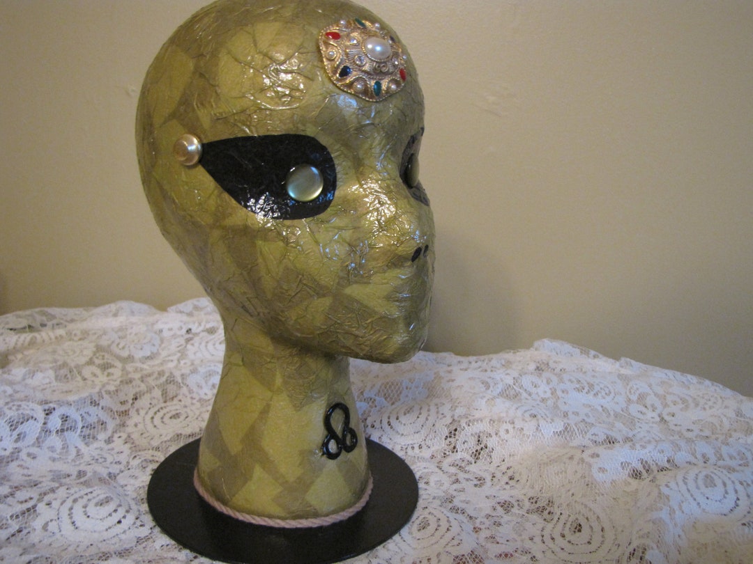 Alien, Mannequin Head, Extraterrestrial, Extraterrestrial Art, Alien ...