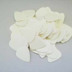 Lot of 50 Pink Cream and Turquoise Guitar Picks Super Thin and Flexible ...