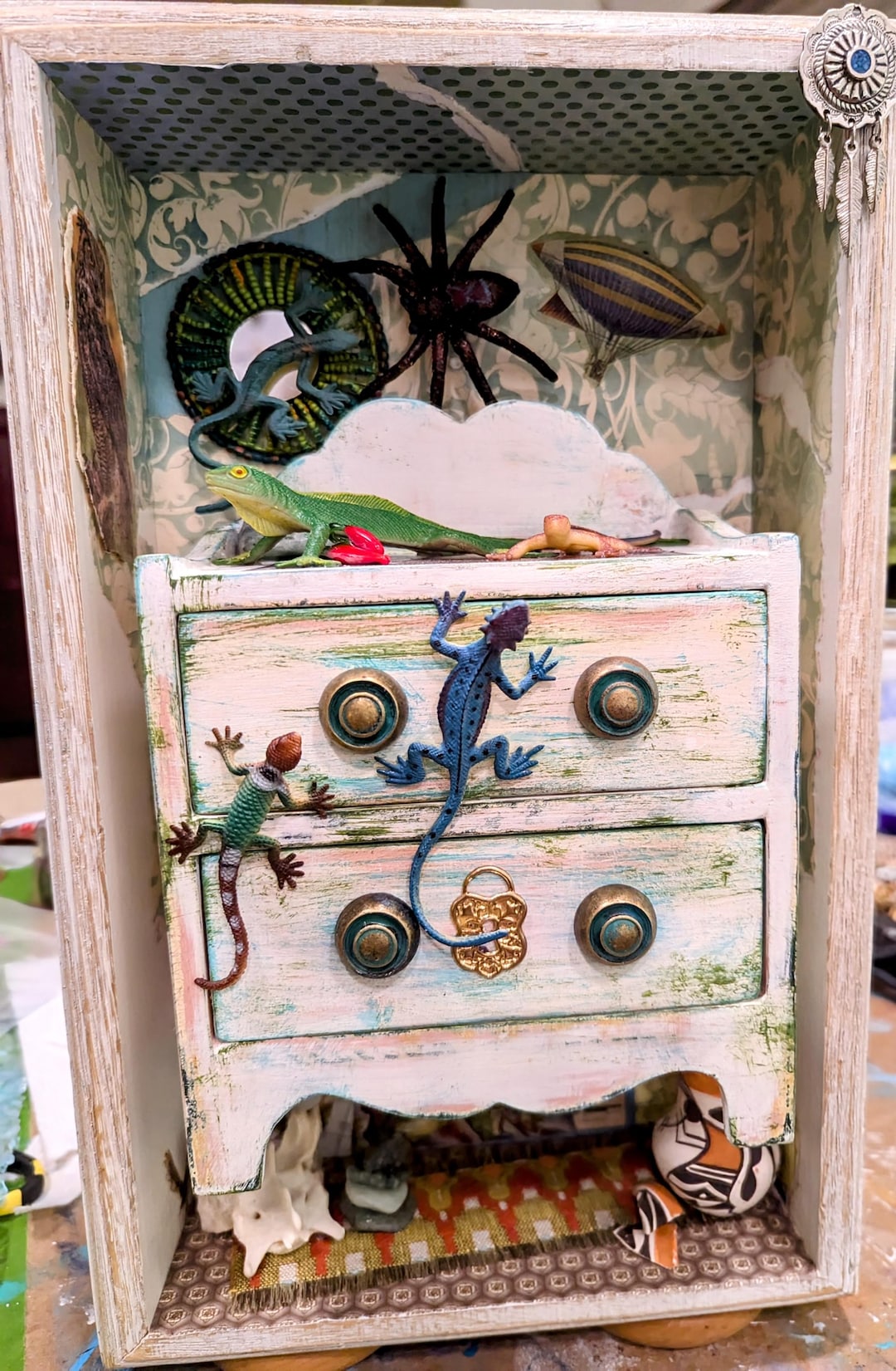New Mexico Gecko Night Shadow Box Assemblage 8.5x14.25x3 - Etsy