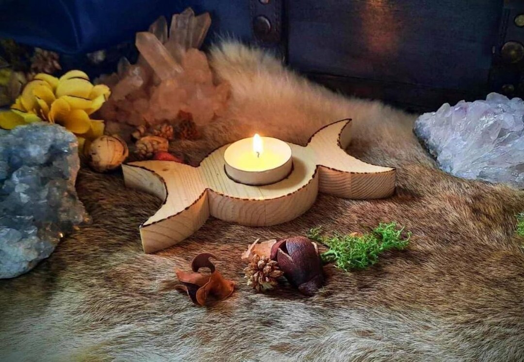 Triple Moon Altar Tile: Handmade Wiccan Goddess Decor - Etsy