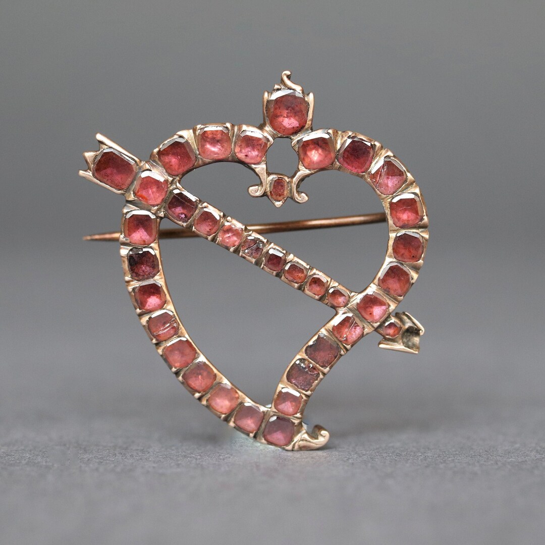 Antique Georgian Era Witch's Heart and Arrow Brooch With Garnets in 9ct ...